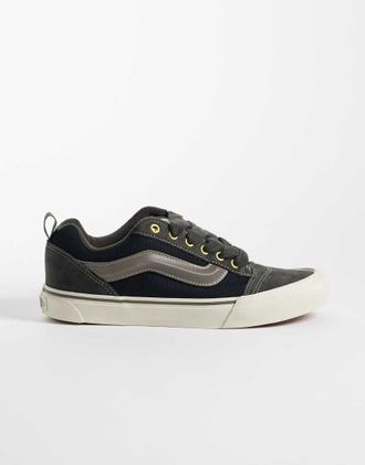 Vans Knu Skool Sneaker in Schwarz und Grau