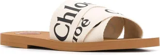 Chlo&eacute; Logo-Print Linen Sandals - White