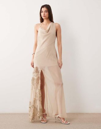 Asos Robe nuisette longue brod&eacute;e &agrave; encolure asym&eacute;trique - Neutre-Neutral