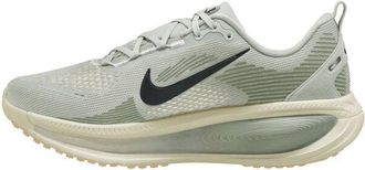 Nike Herren Laufschuhe VOMERO 18