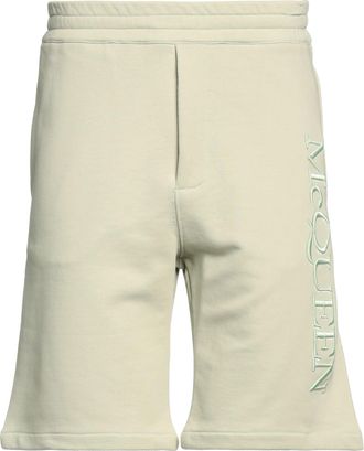 Alexander McQueen HOSEN & R&Ouml;CKE - Shorts & Bermudashorts auf YOOX.COM