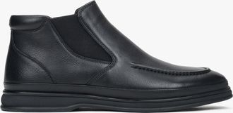 Estro & Luminara Chelsea Boots 552-4