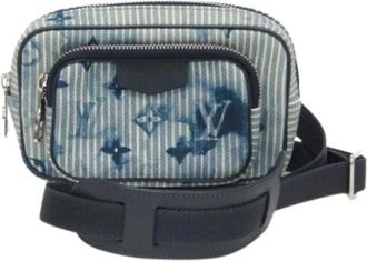 Louis Vuitton unisex, Pre-owned, Bleu, Taille: ONE Size Pre-owned Outdoor Pouch Summer Collection M80462