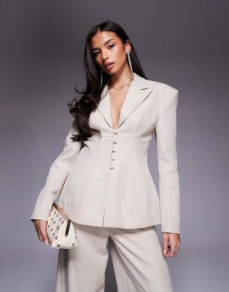 Asos Blazer habill&eacute; densemble cintr&eacute; &agrave; la taille avec boutons - Cr&egrave;me-Neutre