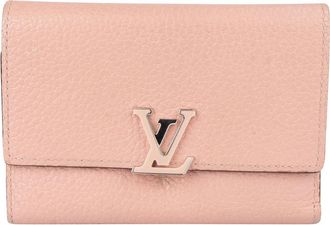 Louis Vuitton Portemonnaie - Louis Vuitton Taurillon Leather Capucines Compact - Gr. unisize - in Gold - f&uuml;r Damen