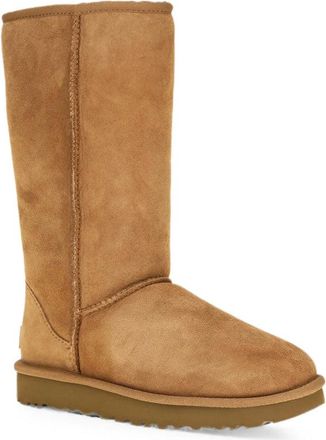 UGG Classic Boots - Brown