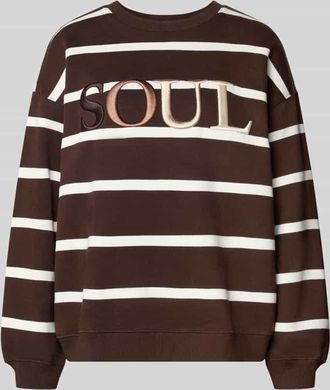 Smith & Soul Oversized Sweatshirt aus Baumwoll-Mix mit Statement-Stickerei