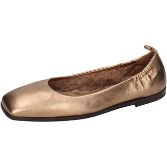 Melvin & Hamilton Livia 3