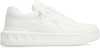 Valentino Garavani Mens One Stud Xl Low-Top Sneakers White Calf Trainers
