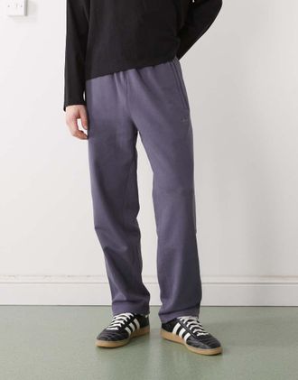 adidas Originals Premium Essentials - Pantalon &agrave; ourlet ouvert - Onyx aurora-Noir