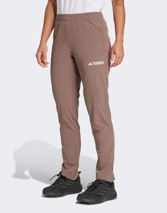 adidas adidas Performance - Multi Essentials - Pantalon stretch - Marron-Brown