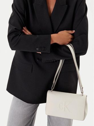 Calvin Klein Jeans Handtasche Sculpted Ew Flap Conv Chain LV04K3035G Wei&szlig;