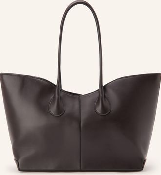 Flattered Shopper Gaia braun