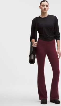 lululemon Pantalon Groove &eacute;vas&eacute; taille haute en Nulu Standard pour Femmes - Burgundy - Taille 10