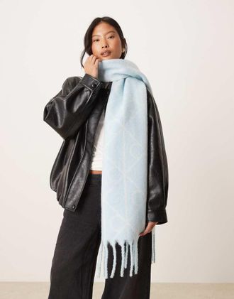 Calvin Klein &Eacute;charpe effet bross&eacute; &agrave; imprim&eacute; embl&egrave;me - Bleu givr&eacute;