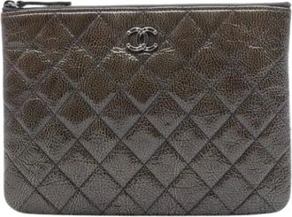 Chanel Pre-owned Pochette en cuir verni matelass&eacute; - Femme - Pre-owned - Gris - Taille: ONE Size