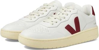 Veja V-90 Sneaker