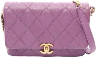 Chanel Sac bandouli&egrave;re matelass&eacute; en cuir petit mod&egrave;le Pre-owned - Femme - Pre-owned - Violet - Taille: ONE Size