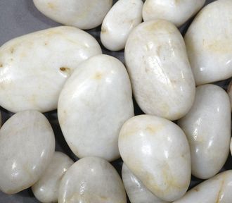 Eurosand Flusskiesel wei&szlig;/grau 1 Kg - Dekosteine - Tischdekoration - Deko kaufen - Deko Steine - Gravuren