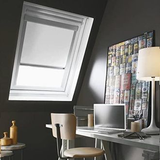 Mad&eacute;co Store de Toit Enrouleur Compatible Velux - Blanc - L64 x H94cm Mod&egrave;le M06 - Cadre Alu