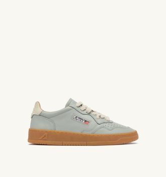 Autry SNEAKERS MEDALIST LOW AUS LEDER IN MILITARY E MARSHMALLOW