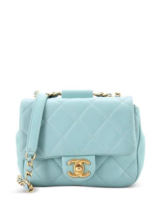 Chanel In The Loop Flap Bag Quilted Lambskin Small crossbody bag - Blau