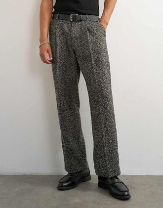 Topman Hose mit weitem Bein und Herringbone-Struktur in Schwarz
