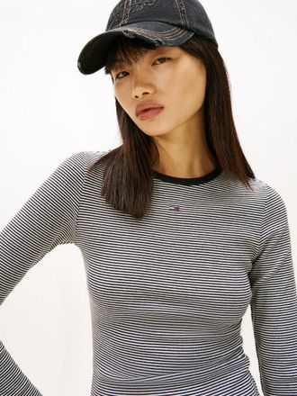 Tommy Jeans Langarmshirt TJW SLIM ESSENTIAL RIB LS mit Logostickerei