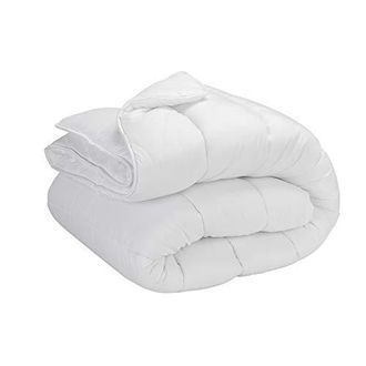 Pikolin Home Couette 220 x 240 cm, Lit 2 Personnes 500g en Fibre Ecolofil - Confort Optimal pour lHiver, Chaleur Intense, Lavable en Machine, Marque Européenne