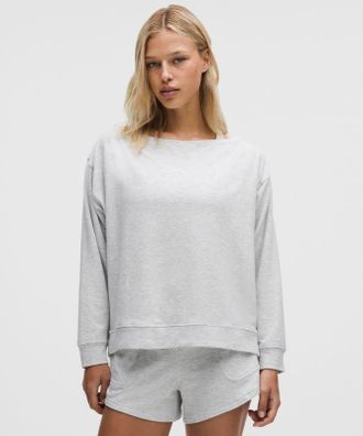 lululemon BeCalm Oversized Boatneck Long-Sleeve Shirt f&uuml;r Frauen - Gr&ouml;&szlig;e XL in Heathered Core Ultra Light Grey