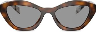 Prada Cat-Eye-Sonnenbrille mit Logo - Braun