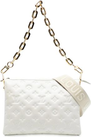 Louis Vuitton Hobo Bags - Monogram Embossed Puffy Lambskin Coussin PM - Gr. unisize - in Weiß - für Damen