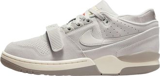 Nike Sneaker
