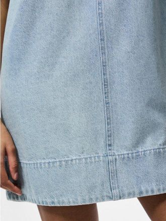 Pieces Jeanskleid PCFLORA SL MINI DENIM DRESS NOOS mit A-Linien-Schnitt
