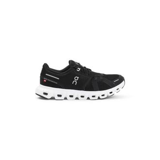 On Running Chaussures de course Cloud 5 imperm&eacute;ables - Femme - Sport - Noir - Taille: 36 EU