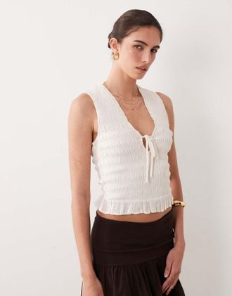 Abercrombie & Fitch Gerafftes Oberteil in Beige mit V-Ausschnitt-Neutral