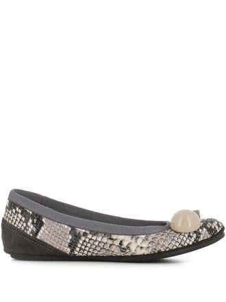 Dove Nuotano Gli Squali Becky Ballerinas mit Schlangen-Print - Grau
