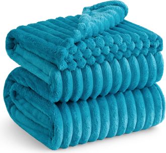 Bedsure kuscheldecke 220x240 - Tagesdecke, Wolldecke & Fleecedecke, Sofadecke, Weiche Warme Grobe Korddecke für Zimmer Deko, Wohn- & Kuscheldecken, XXL Große 