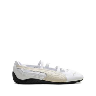 Puma Wei&szlig;e Slip-On Sneakers mit Cut-Out Details - - Shoes - Damen - Wei&szlig; - 39 EU