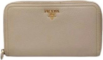Prada Portefeuille zipp&eacute; Pre-owned - Femme - Pre-owned - Beige - Taille: ONE Size
