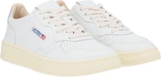 Autry Womens Medalist Low Sneaker White Cow Leather Trainers