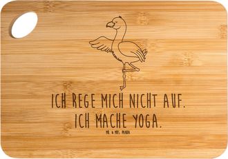 Mr. & Mrs. Panda Bambus - Schneidebrett Flamingo Yoga - Geschenk, Holzbrettchen, Holzbrett K&uuml;che, Holz Bretter, Fr&uuml;hst&uuml;cksbrett, K&uuml;chenbrett