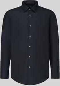 HUGO BOSS Slim Fit Businesshemd mit Label-Detail