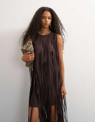 Topshop Premium Satin-Maxikleid mit Fransen in Dunkelschokolade-Wei&szlig;
