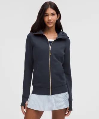 lululemon Scuba-Hoodie mit durchgehendem Rei&szlig;verschluss f&uuml;r Frauen - Gr&ouml;&szlig;e 16 in True Navy/Gold