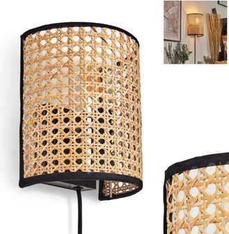 HOFSTEIN Wandleuchte Abedim, Wandlampe aus Metall/Wiener Geflecht/Rattan in Schwarz/Natur, Wandleuchte im Boho-Design mit Stecker und Schalter, abnehmbares Kab