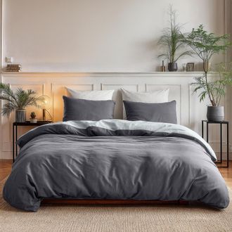 Sleeptime Bettw&auml;sche 3-teilig 100% Baumwolle - atmungsaktiv & hautfreundlich - Oeko-TEX gepr&uuml;ft, Druckkn&ouml;pfe, pflegeleicht - 1x Bettbezug 200x220 cm + 2X Kissen