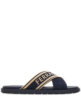 Ferragamo sandales &agrave; brides crois&eacute;es - Bleu