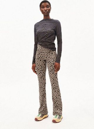 Armedangels Longsleeve LEO Longsleeve aus Bio-Baumwolle mit Leo-Print Slim Fit