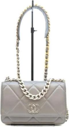Chanel Pre-owned Sac bandouli&egrave;re vintage - Femme - Pre-owned - Gris - Taille: ONE Size